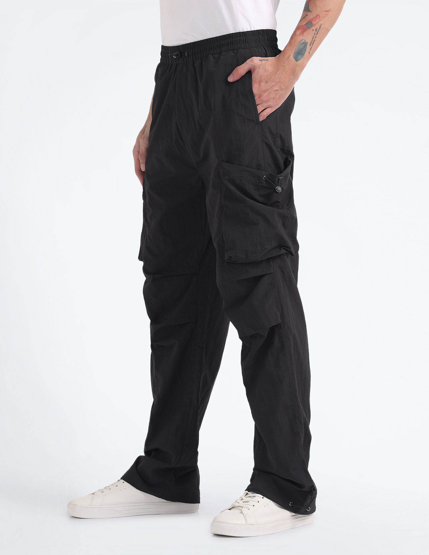 Buy Flying Machine Mid Rise Loose Fit Cargo Pants NNNOW